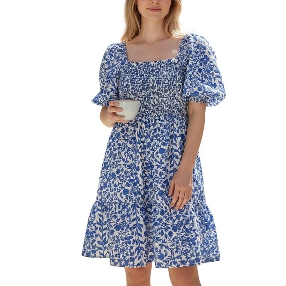 THML | Dresses | Thml Blue White Floral Smocked Mini Dress Medium Puff ...